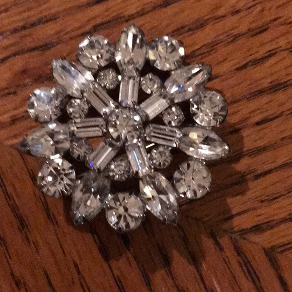 Albert Weiss | Jewelry | Vintage Signed Weiss Rhinestone Brooch | Poshmark